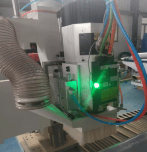 Máy Router 2 Phương Thay Dao Tự động